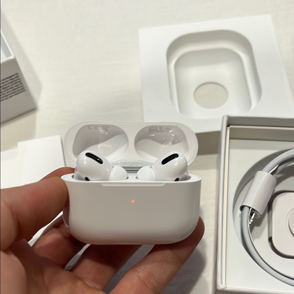 Apple | Cell Phones & Accessories | Apple Airpods Pro First Gen With ...